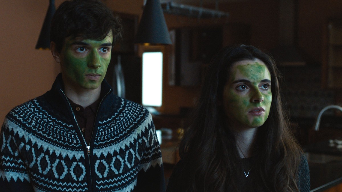 How to Deter a Robber - A Rock-Solid Chamber Piece